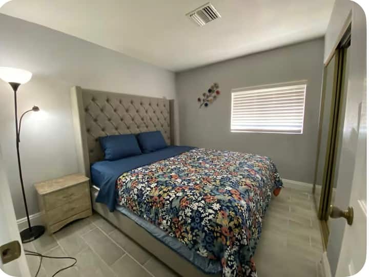 $69 Per Night 4 ,Bedrooms 3, Bathrooms, - Las Vegas, NV