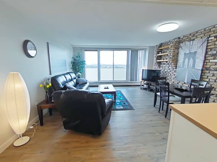 Boutique Condo | Park Views | Pool & Central A/c - Red Deer