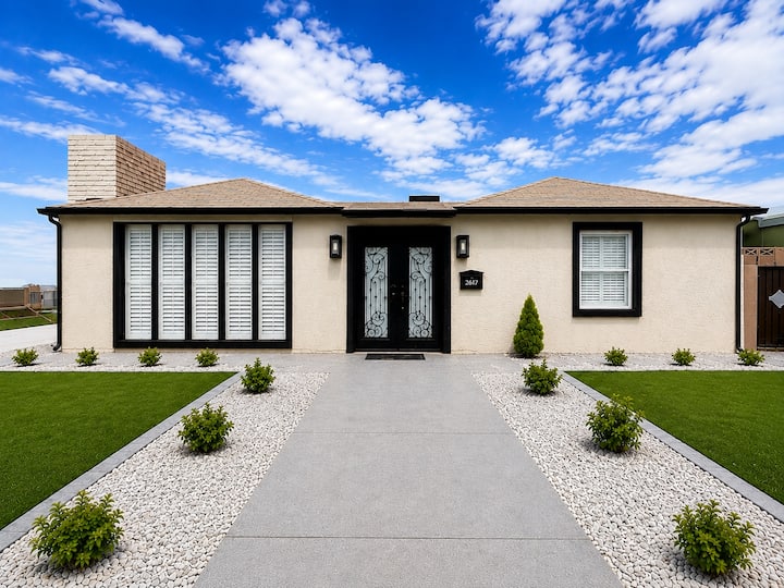 Stunning Cottage Near Water Street District - Henderson, NV