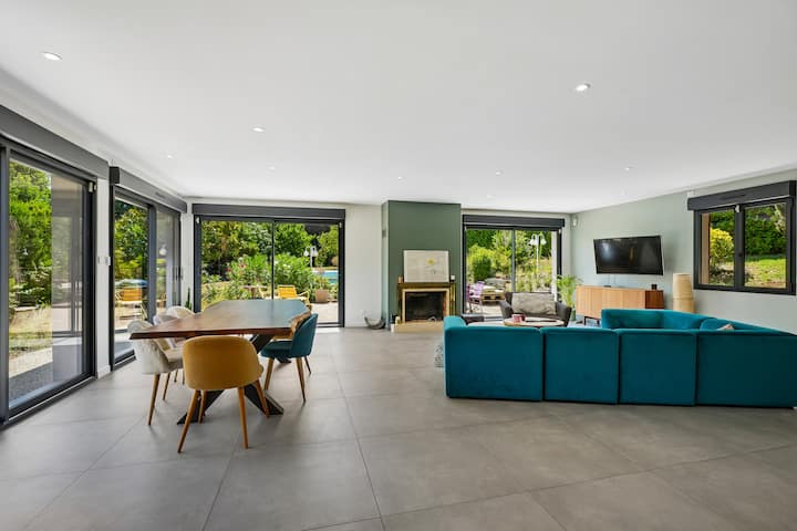 Superbe Villa Piscine/ Parking/ Jardin - Lyon