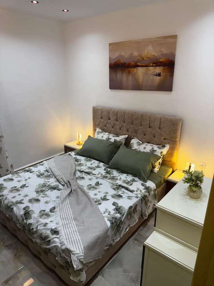 Zora Loft - Alger