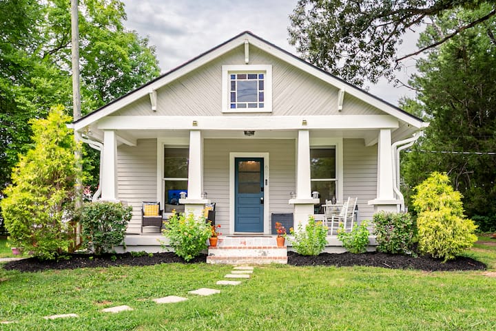 Hillsborough Cozy Craftsman - Hillsborough, NC