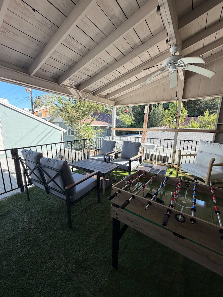 Urban 4br Escape / Prime Downtown Location - Sacramento, CA