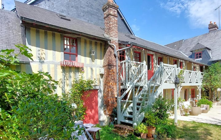 Beautiful Apartment In Pont-l'eveque With Wifi - Pont-l'Évêque