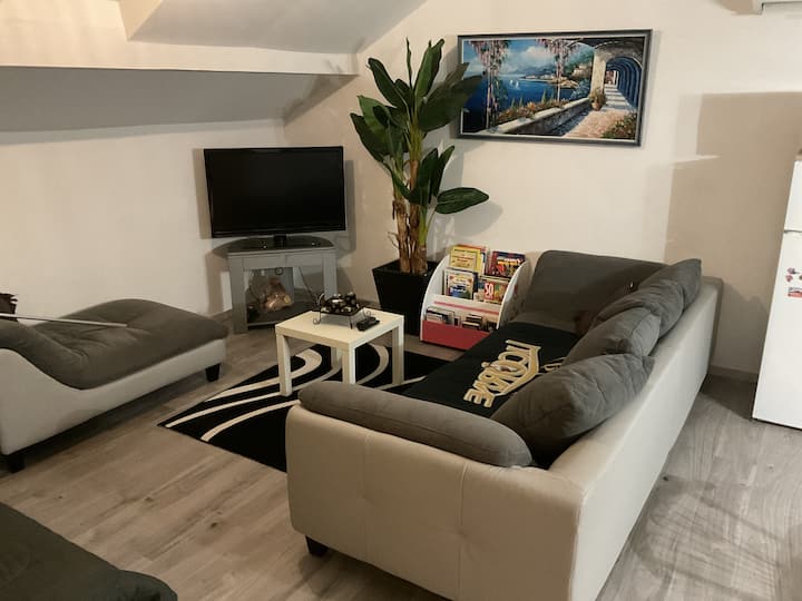 Havre De Paix Dans Un Petit Village - Aillon-le-Jeune