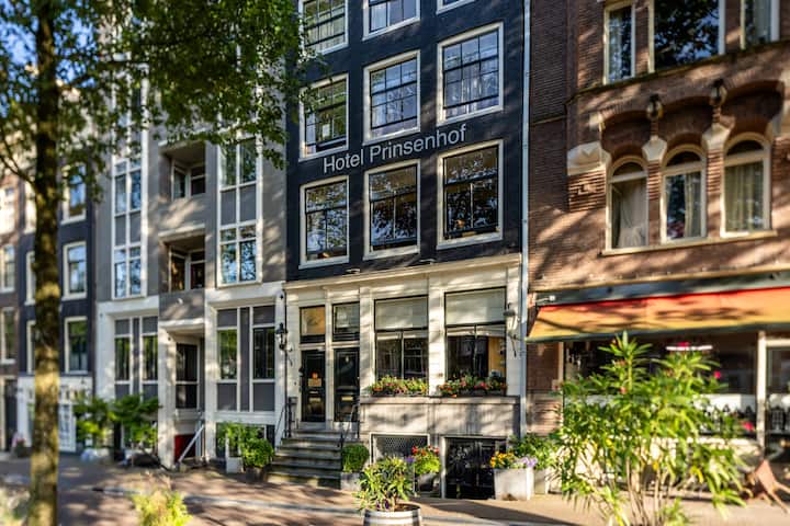 Six Person Private Room Canals - Hotel Prinsenhof - Amsterdam