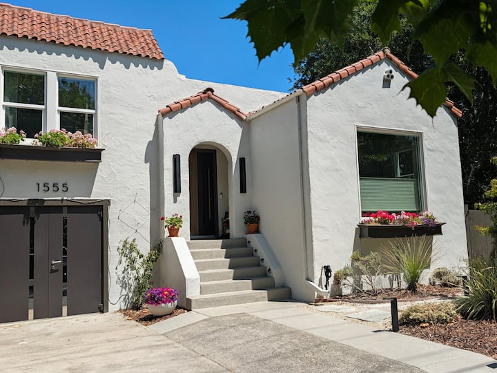 Modern Suite Near Stanford & Downtown Palo Alto - Palo Alto, CA