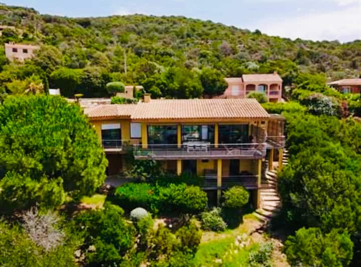 Contemporary Villa / Villa Contemporaine  - Unique - Serra-di-Ferro
