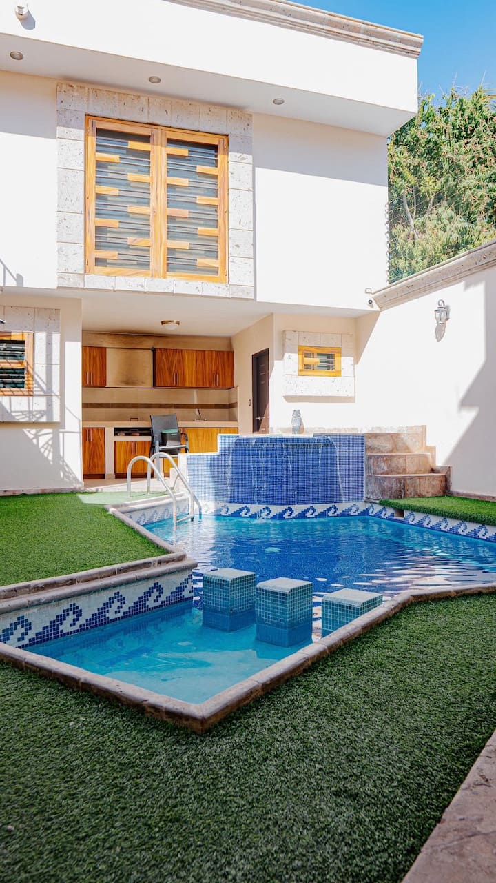 Casa Con 5 Habitaciones Y Alberca - Mazatlán