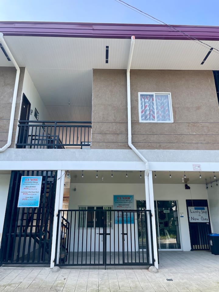 Luxor 7 Couples - 14 Pax Family Vacation House - Davao City
