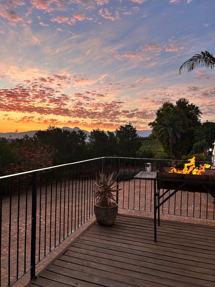 Oak Tree Haven - Farm Home - Paarl