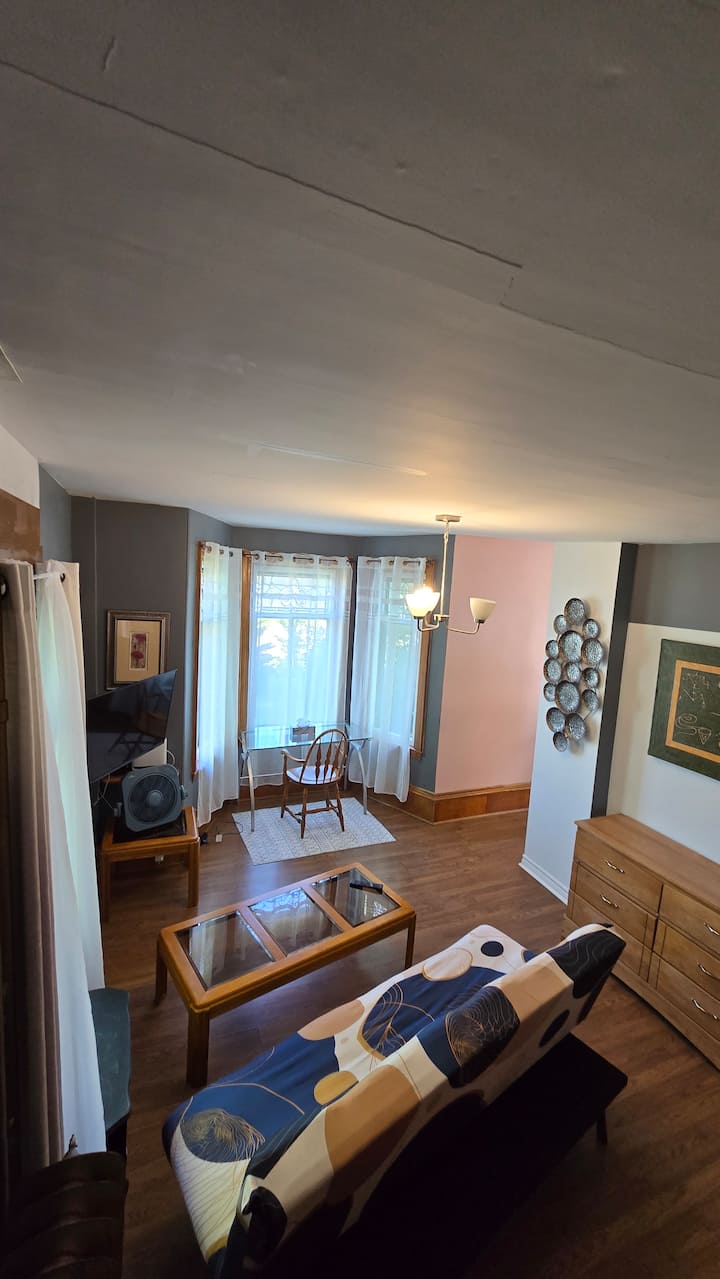 Bright & Cozy Garden View Apartment Monthly Stays - Nova Scotia
