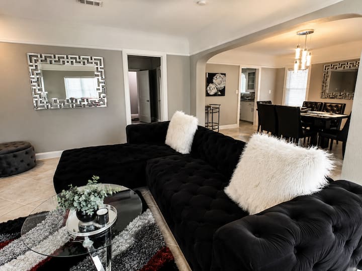 Freshly Remodeled! Gated Private Home! Luxury - San Bernardino, CA
