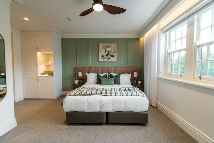 Grand Heritage King Suite - Camden Hotel - Camden