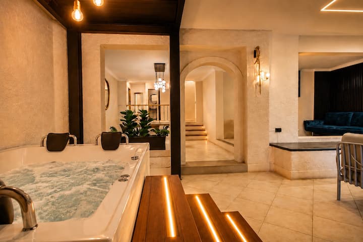 Luxury 3br Villa | Jacuzzi | Ac | Near Provenza - Medellín