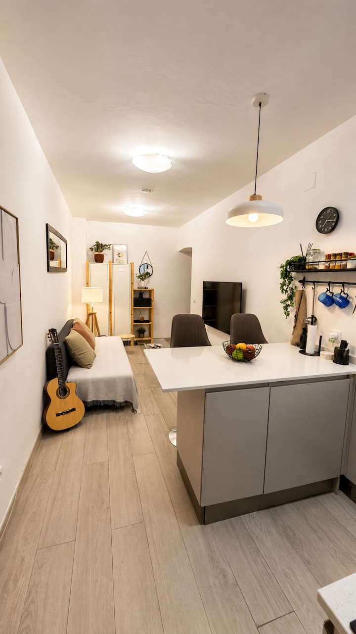 Charming Apartment In Tirso De Molina - Madrid