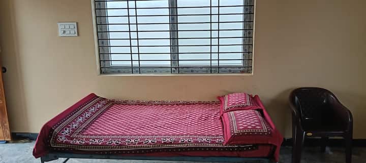 Romantic Victorian Guest Room - Davangere