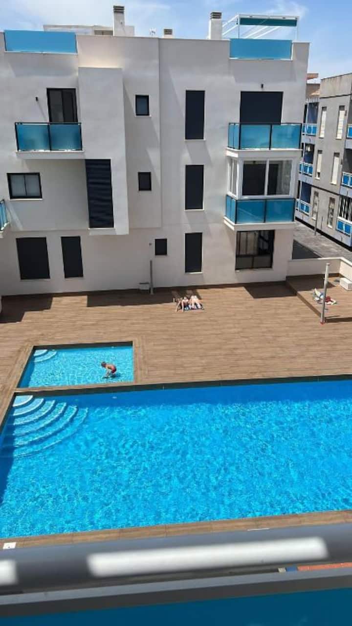 Piso Entero Con Piscina Playa Cura - Torrevieja