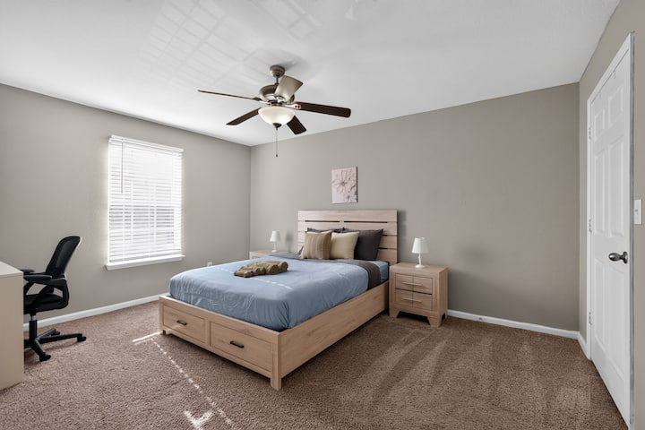 Relaxing Kingsgate 2br - Beaumont, TX