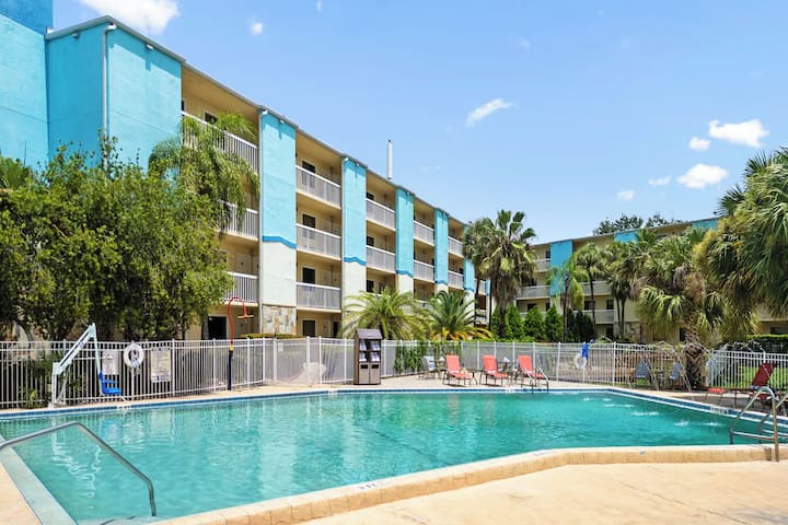 Your Universal Orlando Escape | 0.8 Miles Away - Orlando, FL
