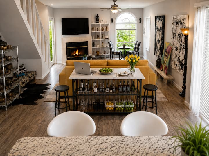 Art Pad: A 2-story Home To Be Inspired And Rested - Chesapeake, VA