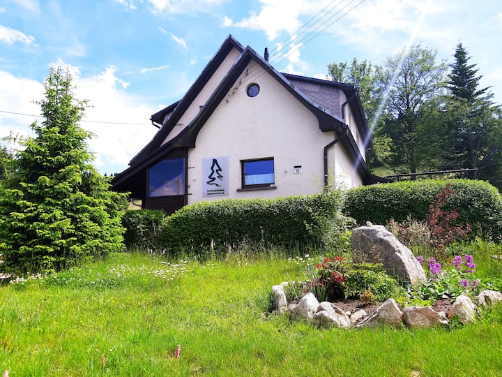 Ferienwohnung "Bergzeit"  60m² Direkt Am Skihang I - Eibenstock