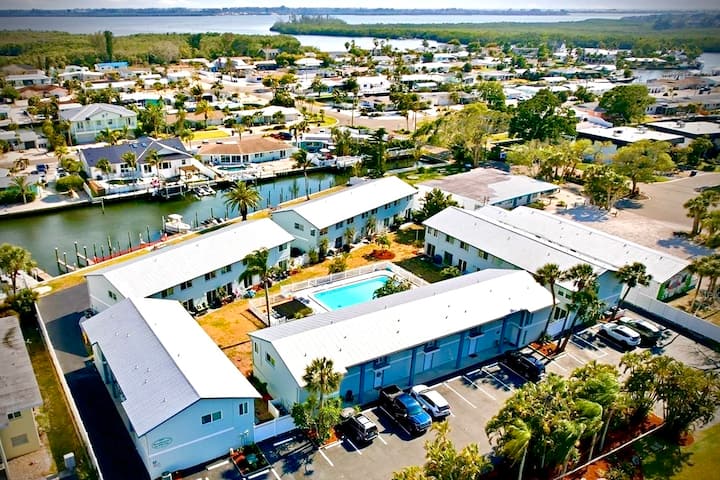 Fun At The Cay! - Bradenton Beach, FL