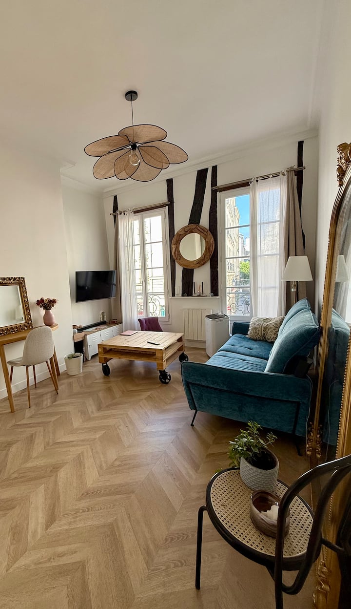 Charmant 2 Pièces En Plein Cœur Du Marais - Paris