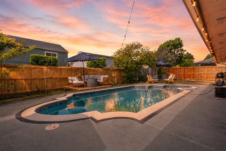 3br/2ba Poolside Retreat W/garage | Grand Prairie - Grand Prairie, TX