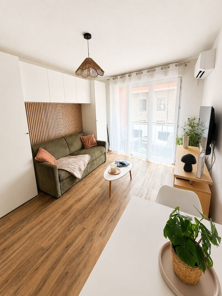 ÉLégant Studio Climatisé Avec Balcon 2 Pers - Saint-Laurent-du-Var