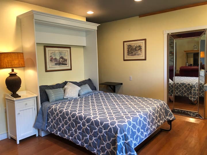 Over Sized Studio Apartment On An Acre - Westminster, CO