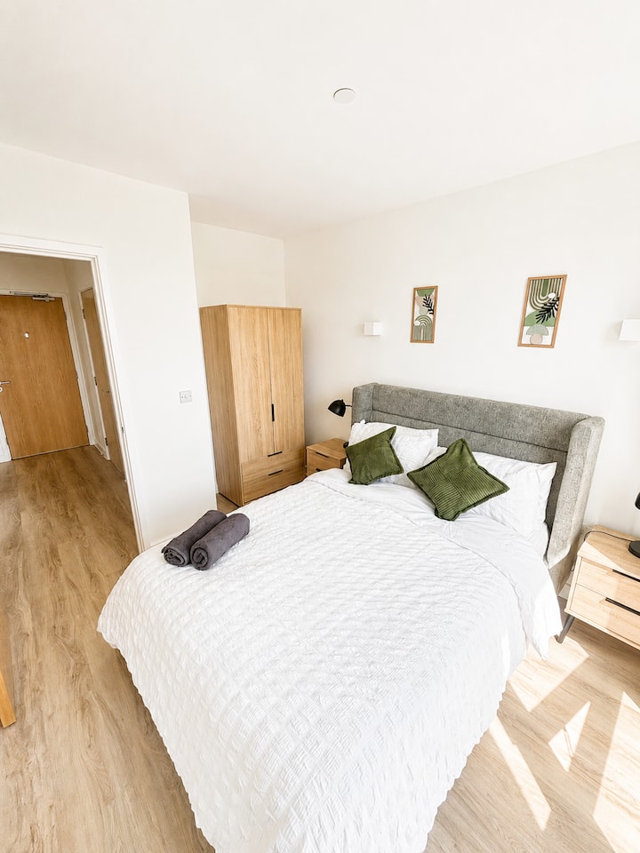 Wonderful Apt - 17 Mins To Central Ldn - Long Stay - Croydon, UK