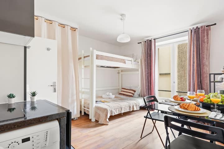 Bright Studio Near Eiffel Tower & Invalides - Paris