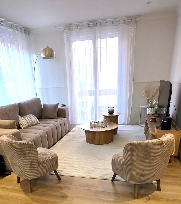 Appartement Entre Gare Et Centre-ville - ペルピニャン