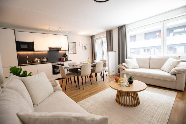 Bright & Modern Apartment With Balcony In Basel - Basel