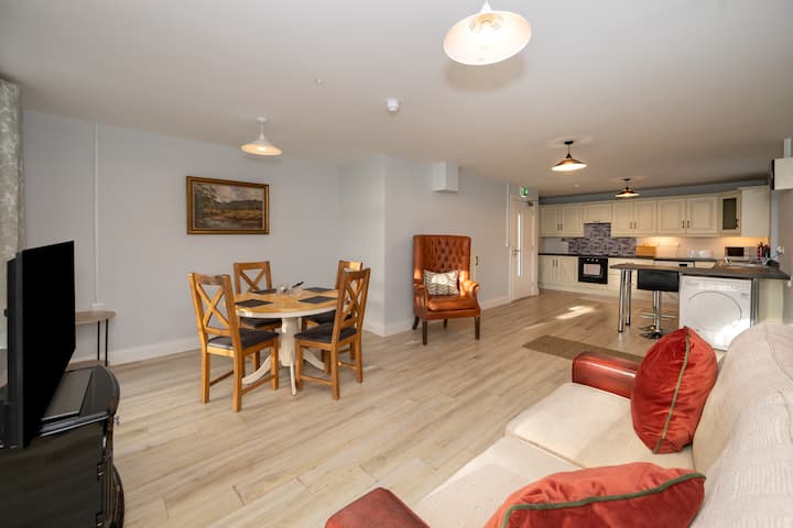 Warrensgrove Estate - Macroom