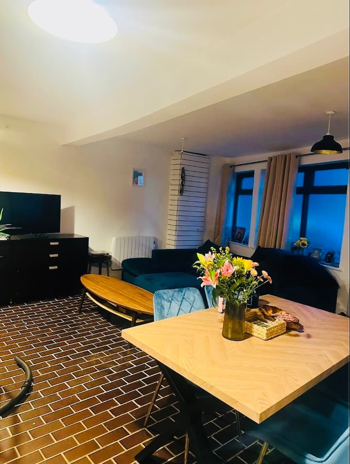 Seaside Escape In Dun Laoghaire Village - Dublin