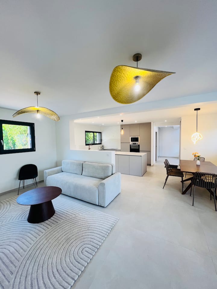 Villa Nova Annecy | Centre & Lac | 8 Pers - Lake Annecy
