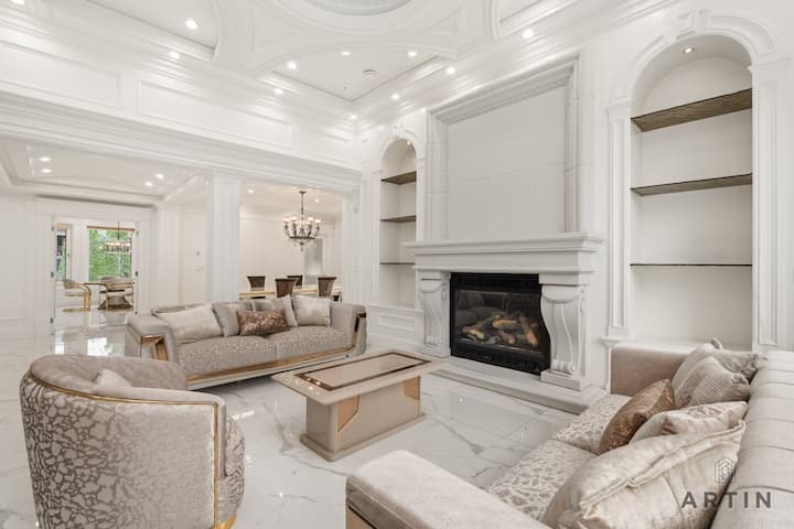 Grand Burnaby 5br Retreat | Movie Room & Sauna - Port Moody