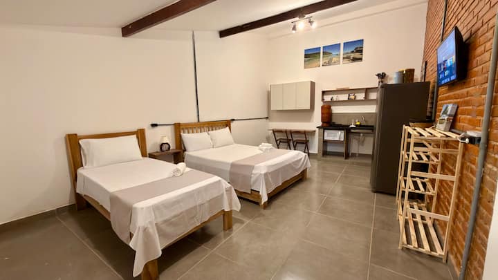 Micro Casa, 100m Da Praia C/estacionamento Coberto - Trindade
