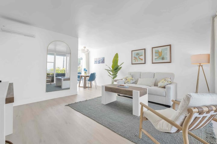 Ocean View Retreat | Steps To The Beach - Manhattan Beach, CA
