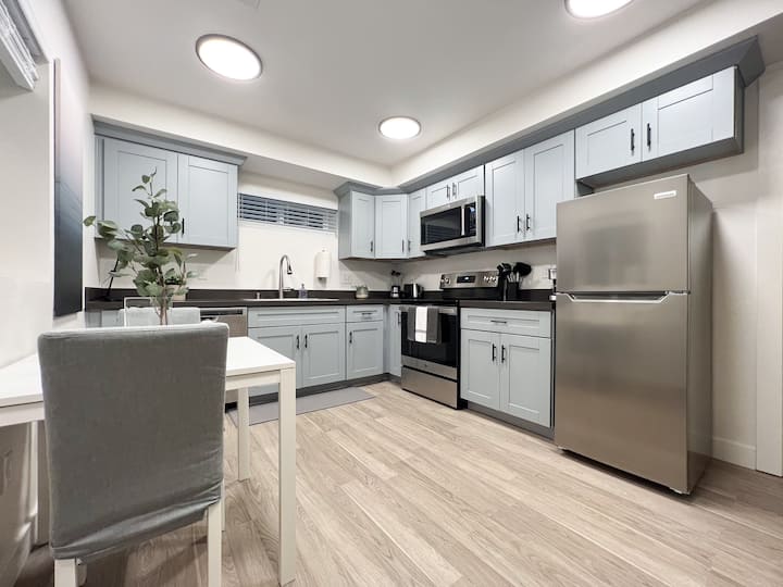Basement 1 Bedroom Gem - Oakland, CA