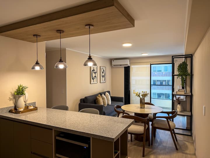 Ea Homes | Moderno Departamento En Miraflores - Perú