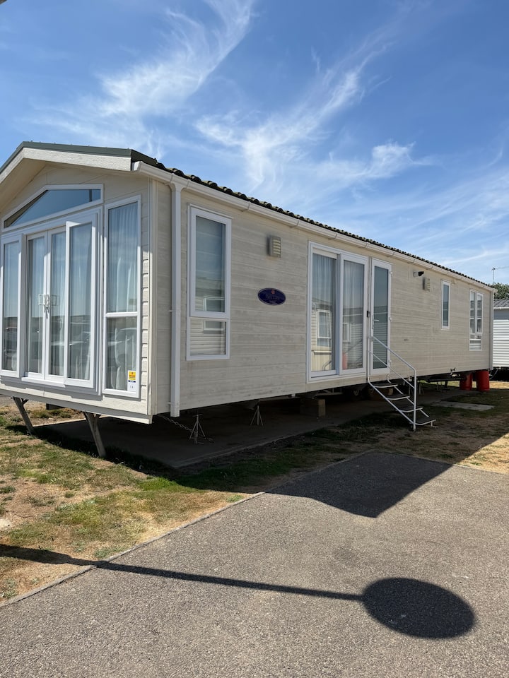 Stylish Villa Close To The Beach - Dymchurch