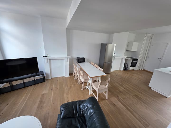 Nieuw Gerenoveerd Lichrijk 3 Slaapkamer App - Antwerp