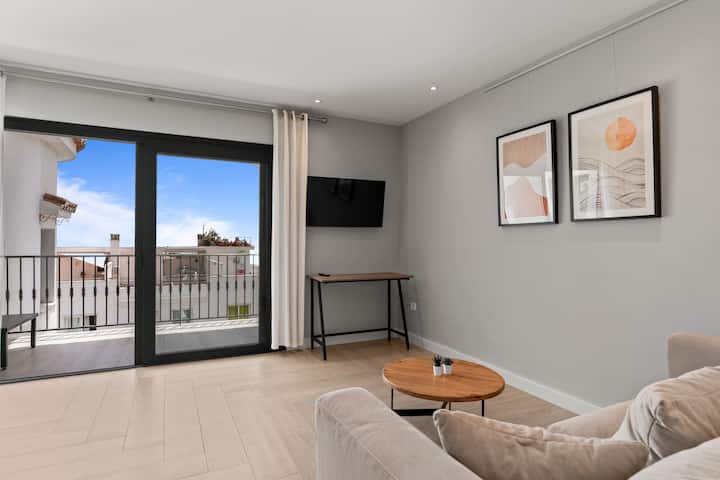 Suite 415. Modern Living, Two Terraces & Sea Views - Mijas
