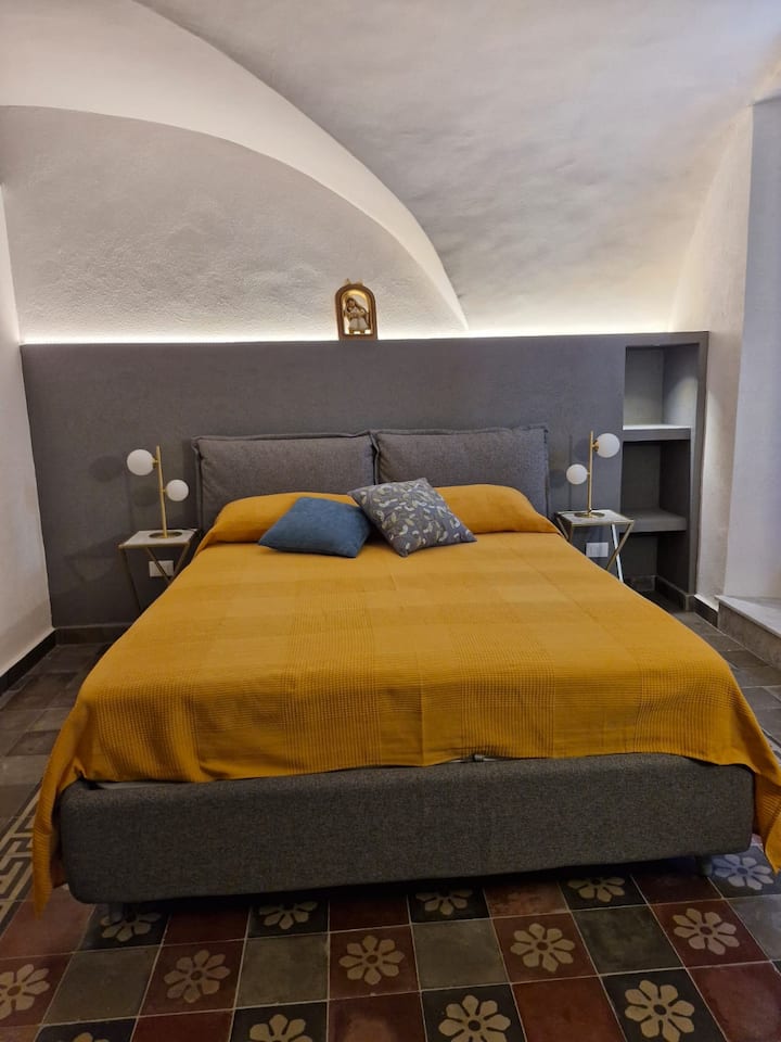 Locus Amoenus Tra Le Vie Del Barocco Di Acireale - Acireale