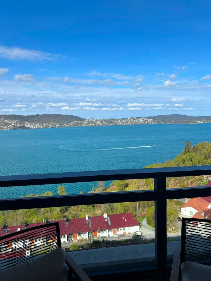 Modern Apartment With Panoramic Fjord View Terrace - Bergen, Norway