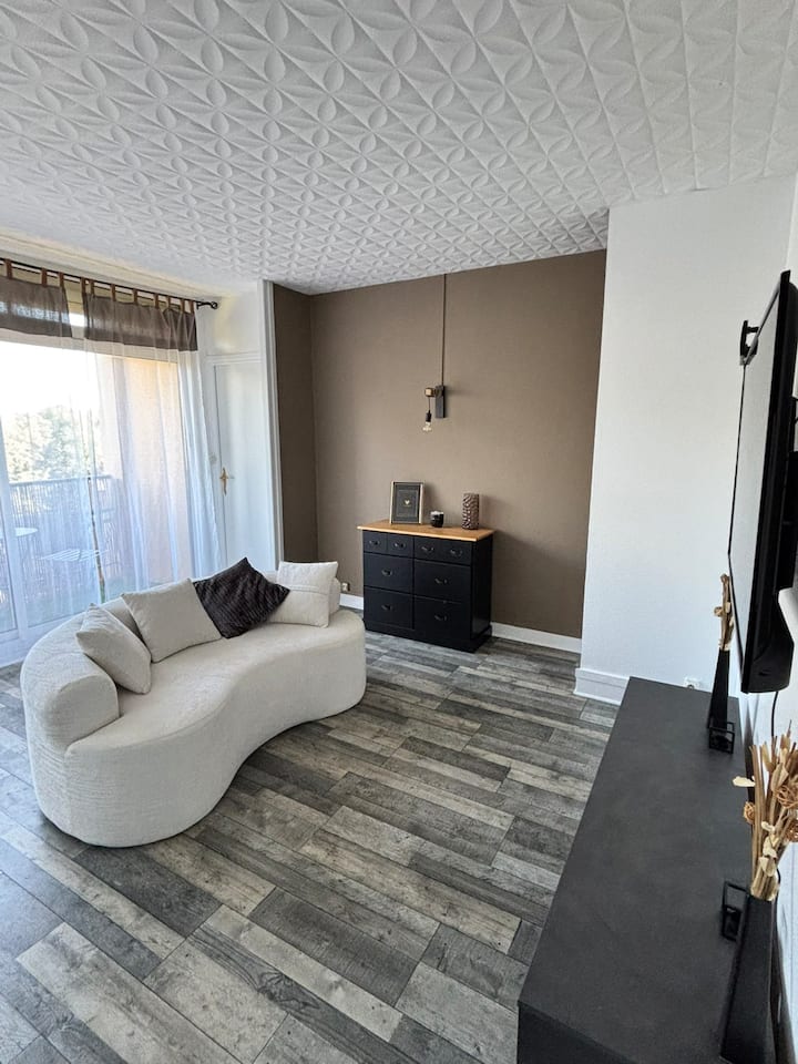 T2 Cosy Proche Centre Ville - Sedan