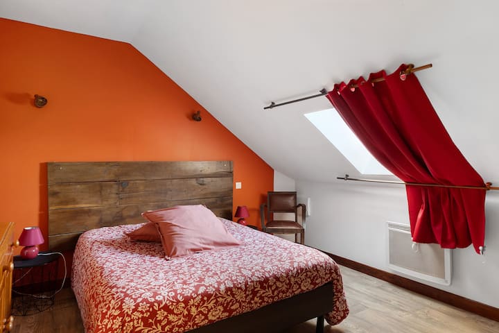La Maillitardaise - Chambre Rouge - La Souterraine